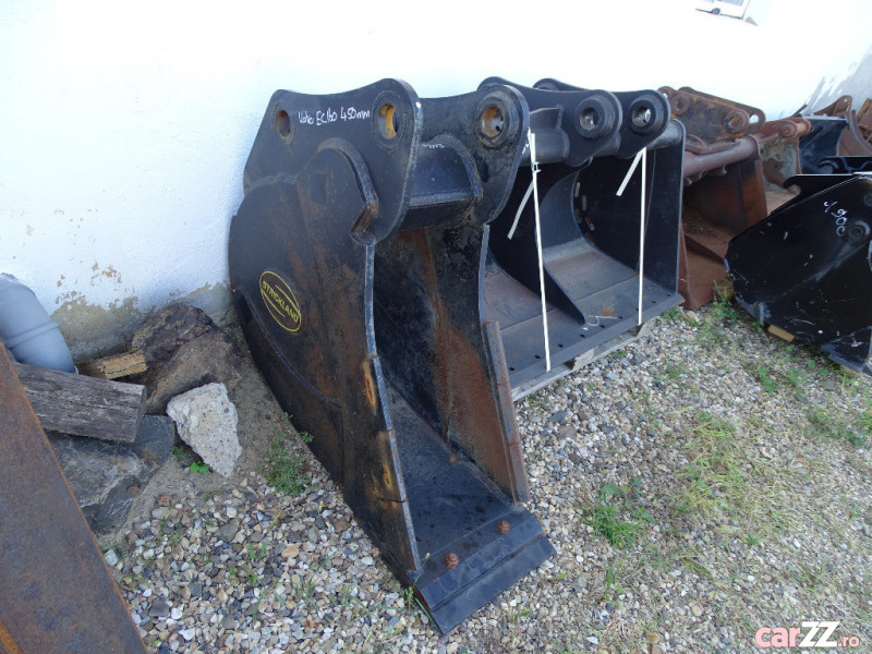 Cupa excavator volvo ec 160 noua,40 cm, 1.300 eur - CarZZ.ro