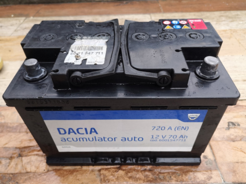 Acumulator auto 12V 70Ah 720A, 220 lei - CarZZ.ro